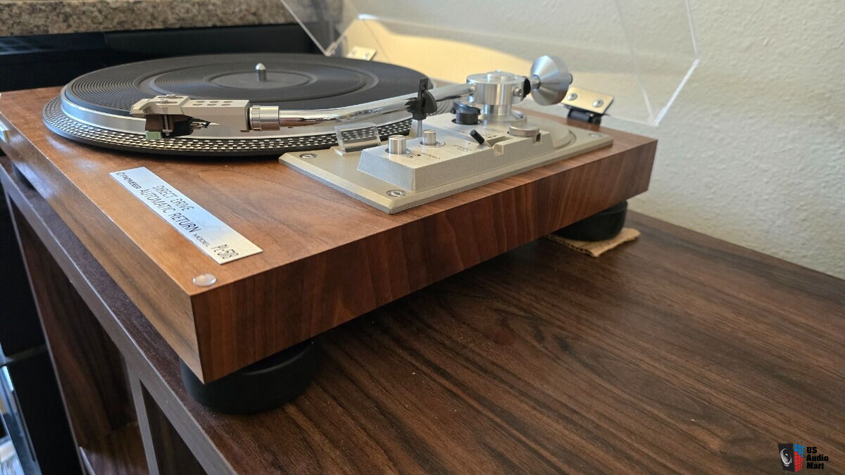 Pioneer PL-518 turntable fully restored Photo #5273904 - US Audio Mart