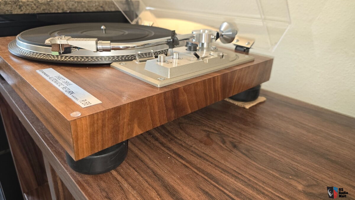 Pioneer PL-518 turntable fully restored Photo #5273904 - US Audio Mart