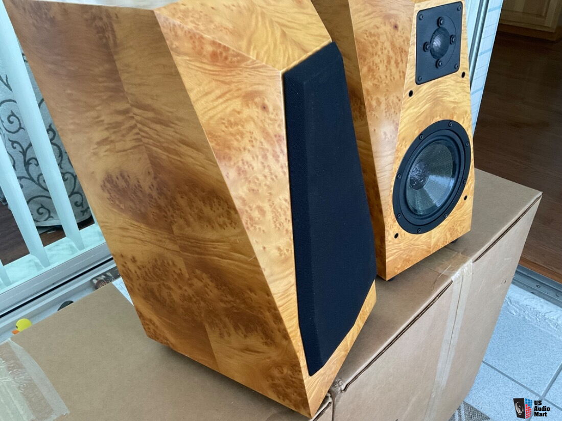 Avalon Acoustics monitor loudspeakers bs factory shipping boxes Photo ...