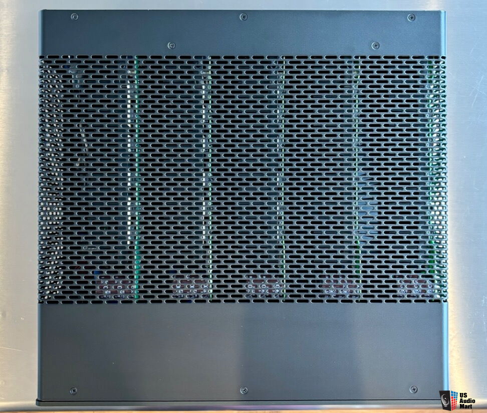 Monolith 5x200 - Like New Photo #5276931 - US Audio Mart