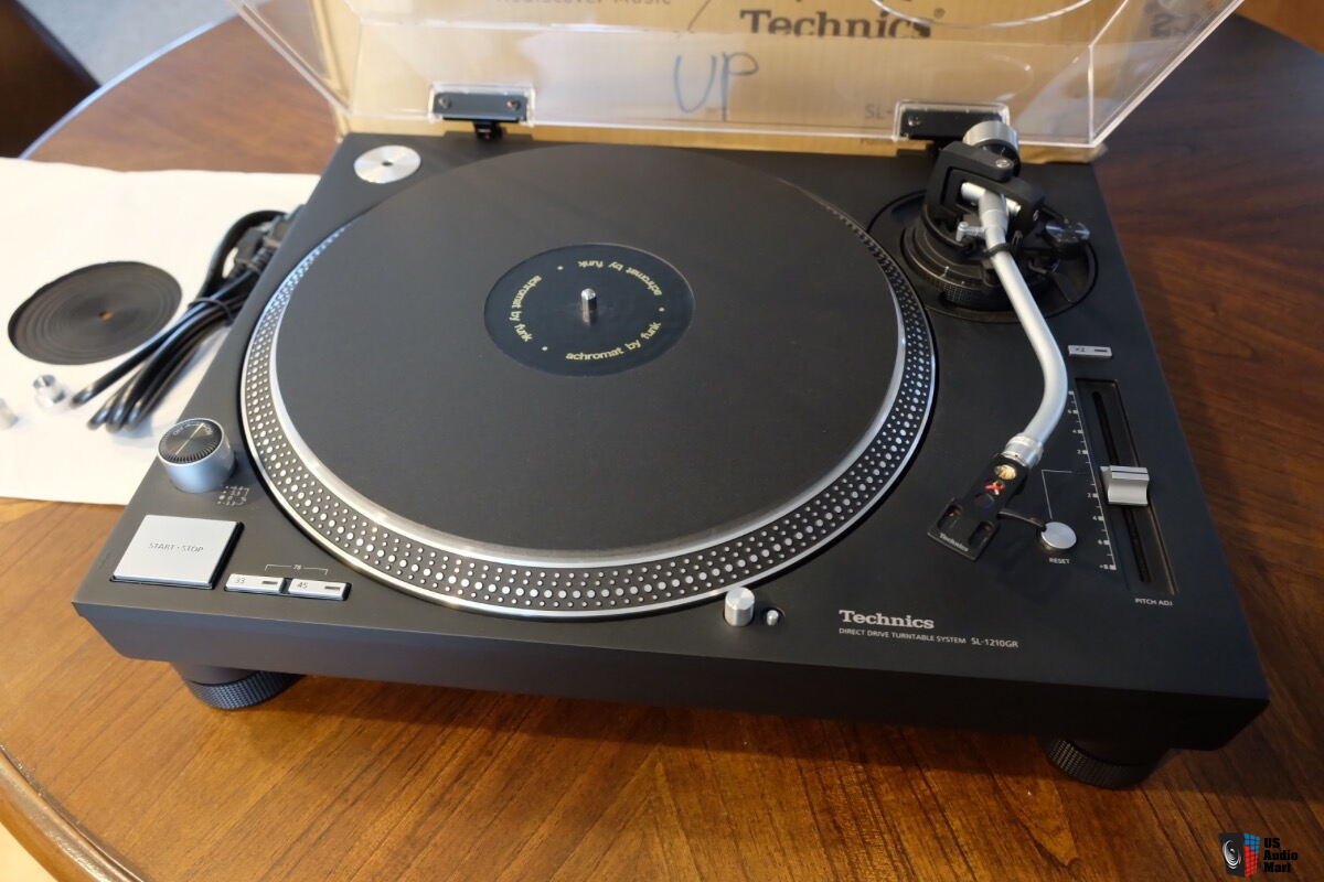 Technics SL-1210GR Turntable direct drive in box Made in Japan Photo ...
