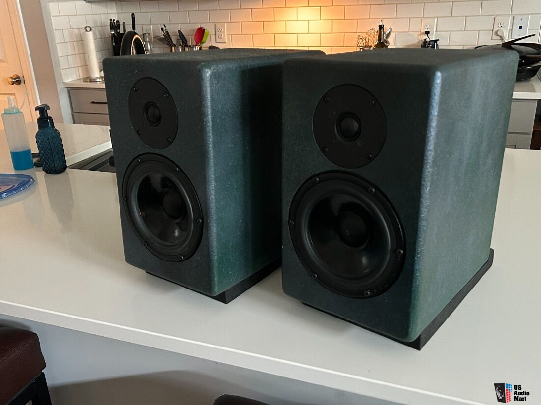 Seas Mimir 2way Bookshelf Speakers Photo #5278774 - US Audio Mart