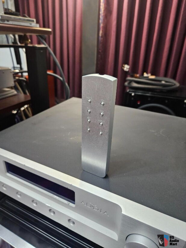 Audia Flight PRE Rare Italian Preamp + Free Ship Lower 48 Photo ...