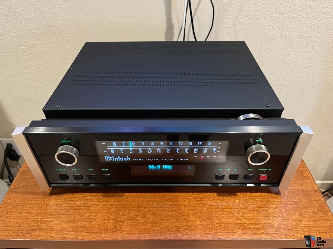 McIntosh MR88 tuner Photo #5280495 - US Audio Mart