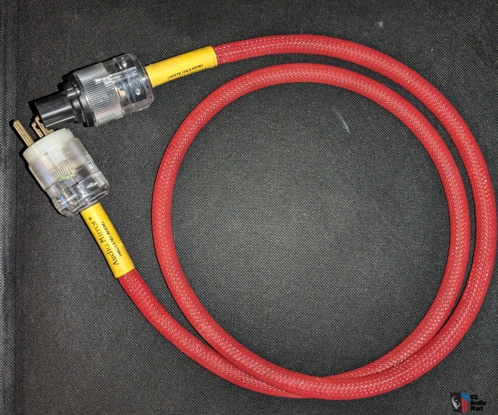 bundle of DIY (mogami and silver) and commercial (audio mirror) audio ...