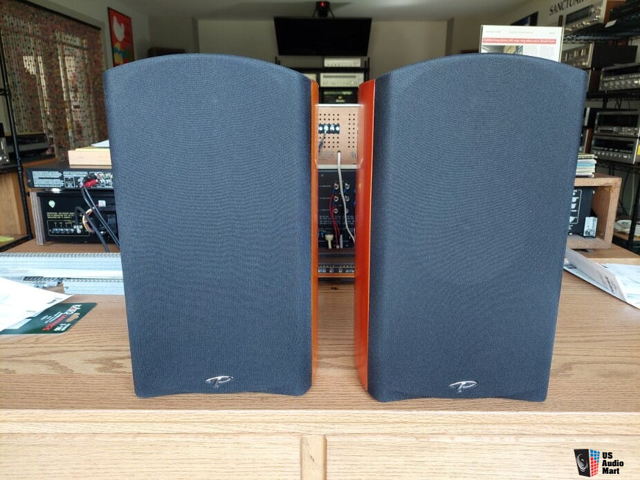 Paradigm Reference Studio 20 v.5 Speakers