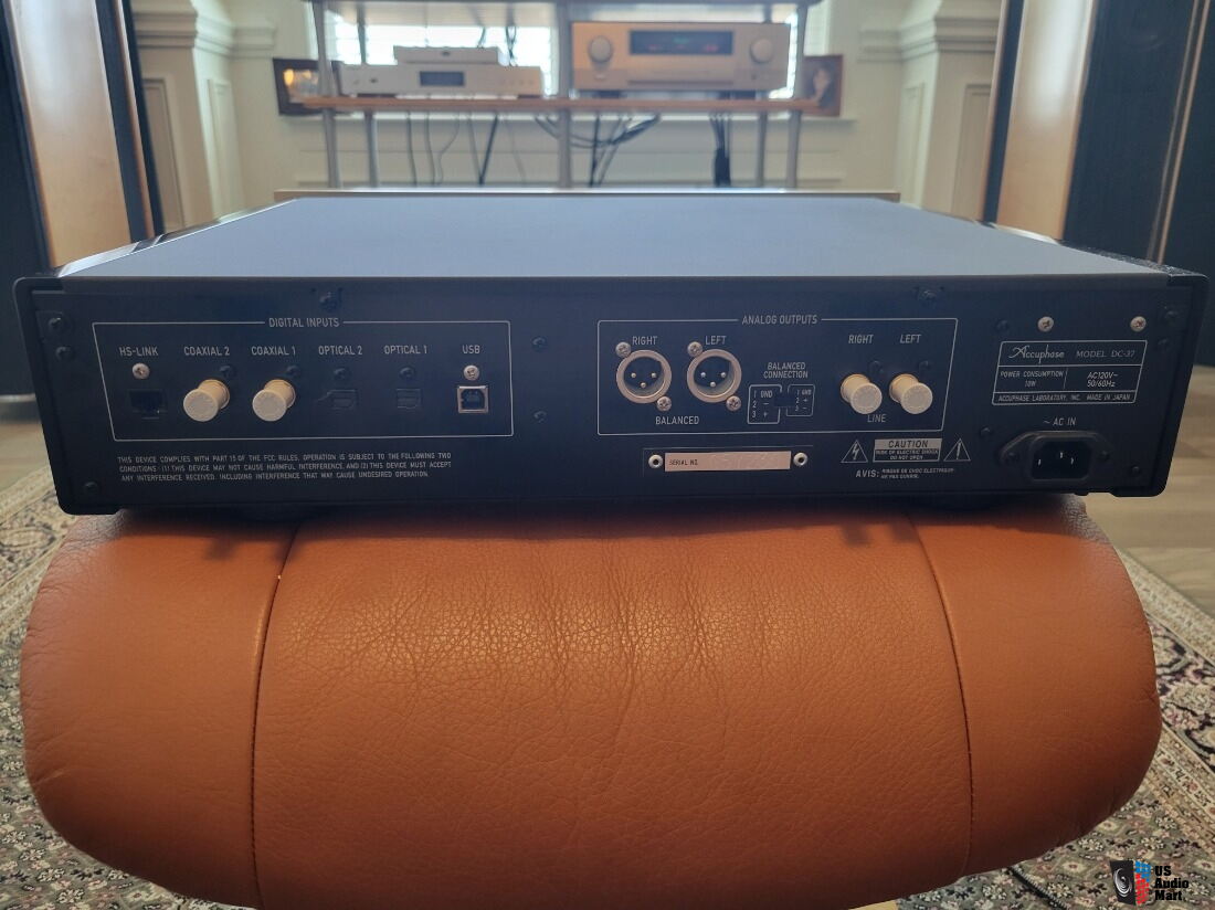 Accuphase DC-37 Photo #5291002 - US Audio Mart