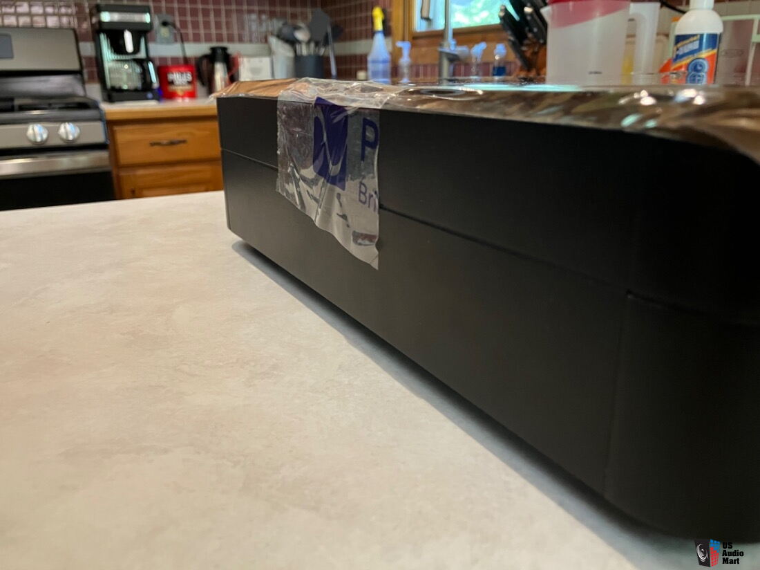 PS Audio BHK Signature Preamp, Great Shape, new factory tubes Photo ...