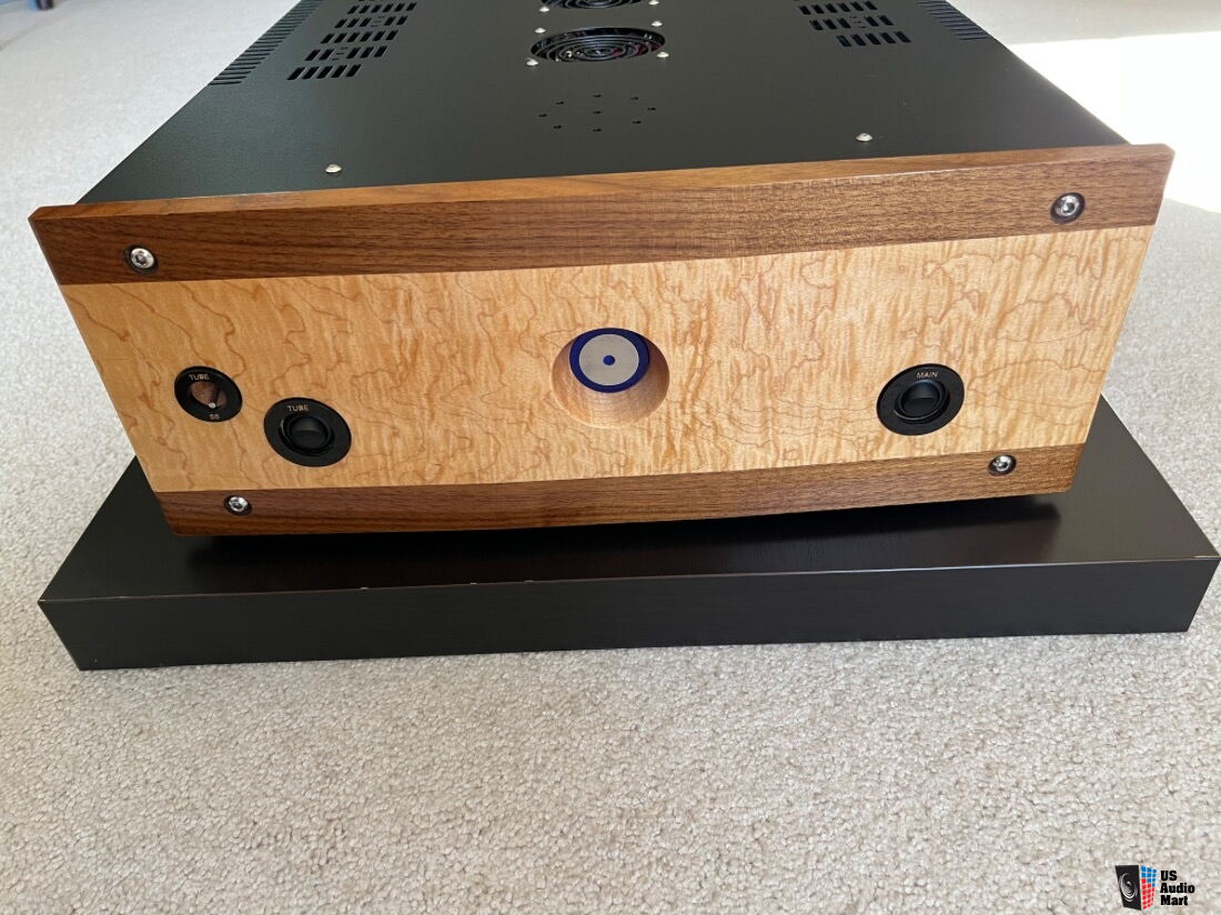 Blue Circle NSW 300 Power Amplifier with Custom Wood Faceplate Dealer ...