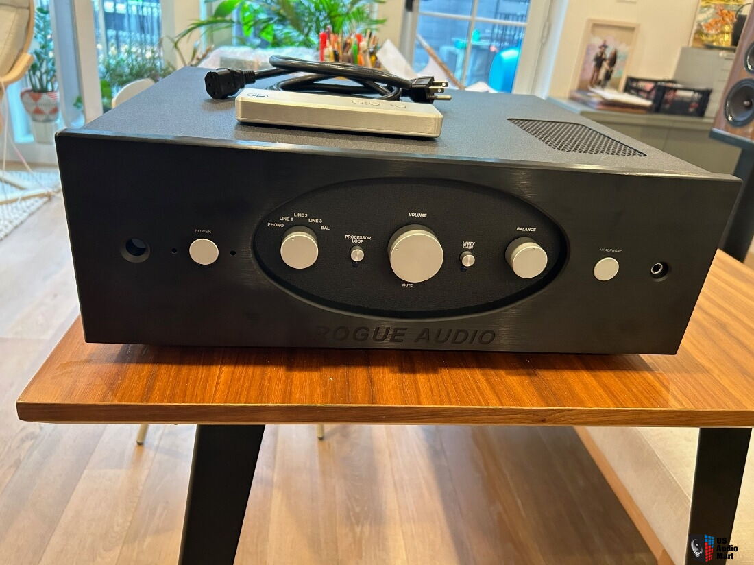 Rogue Audio Pharaoh II Integrated Hybrid Tube Amp For Sale - US Audio Mart