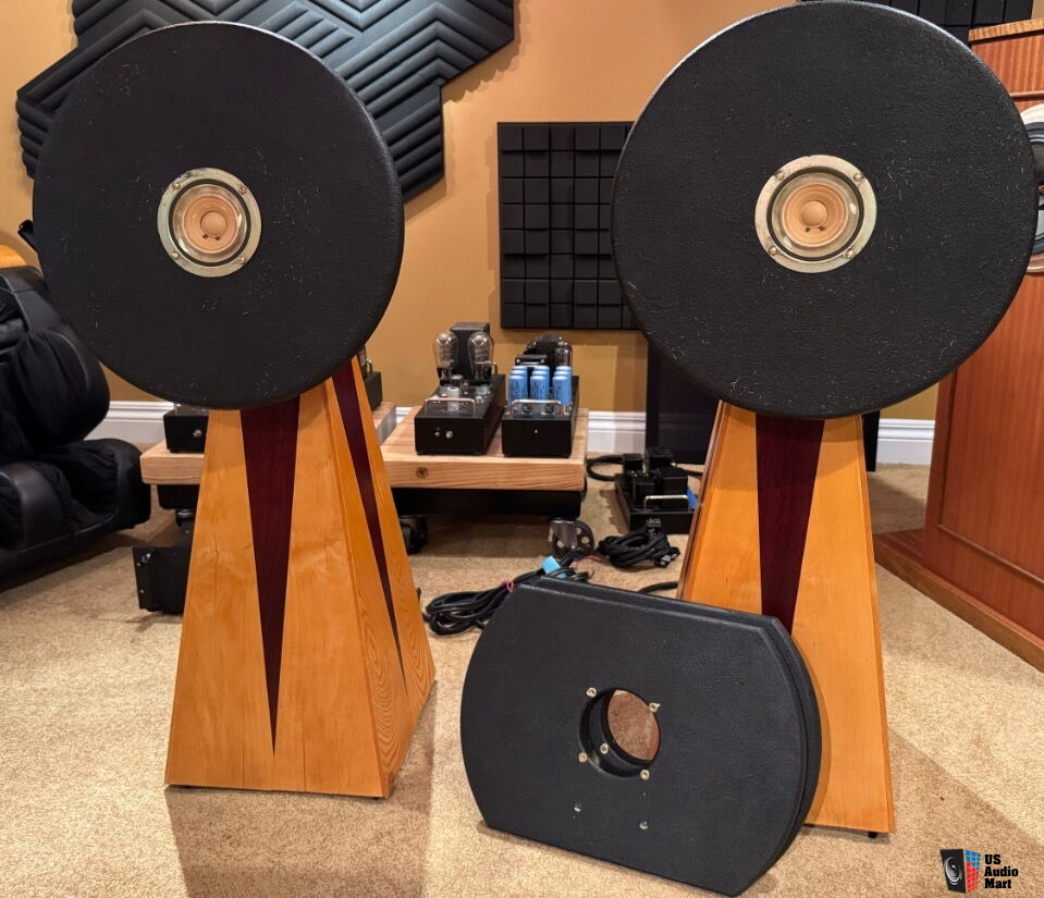 Attention all speaker builders and tweakers! Huge lot of speaker ...