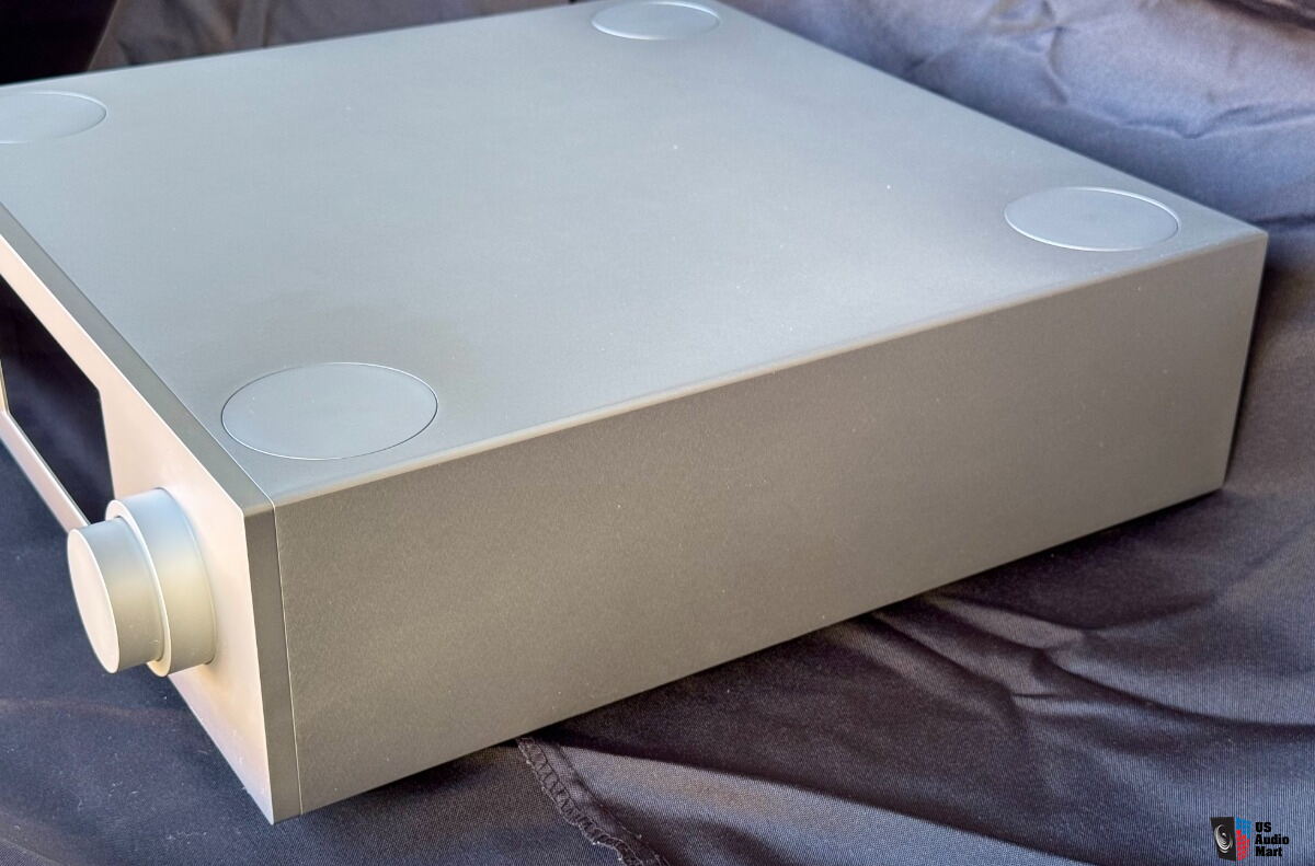 CH Precision C1.2 DAC/preamp with two optional input boards. Demo unit ...