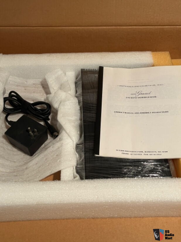 Apogee Mini-Grand Subwoofers and DAX - RARE FIND! Photo #5303958 ...
