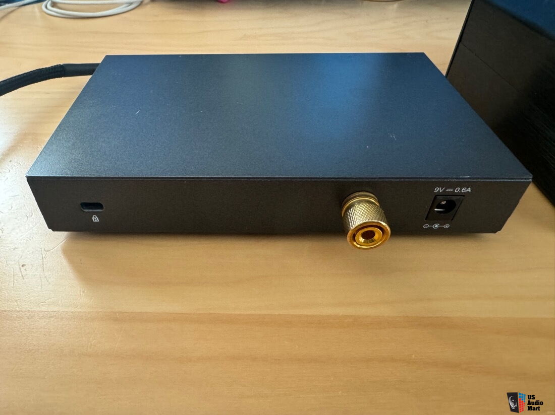 The Linear Solution OCXO Audiophile Switch & Linear Power Supply Photo ...