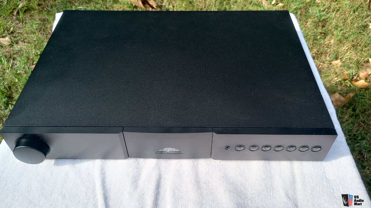 Naim NAC 152 XS Preamp, Flatcap 2, & Cables Photo #5307424 - US Audio Mart