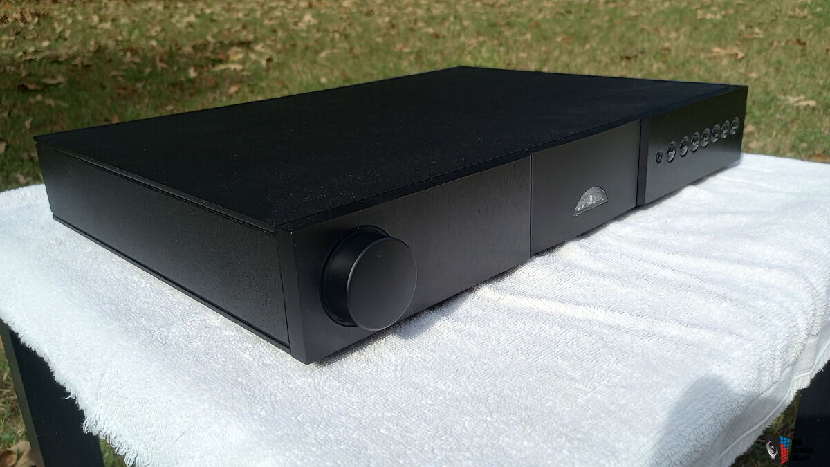 Naim NAC 152 XS Preamp, Flatcap 2, & Cables Photo #5307426 - US Audio Mart