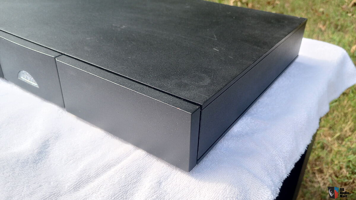 Naim NAC 152 XS Preamp, Flatcap 2, & Cables Photo #5307424 - US Audio Mart