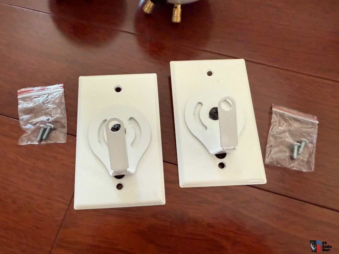 Orb Audio Speakers Mod1 2 speakers Pearl White Including Mount1 Wall ...