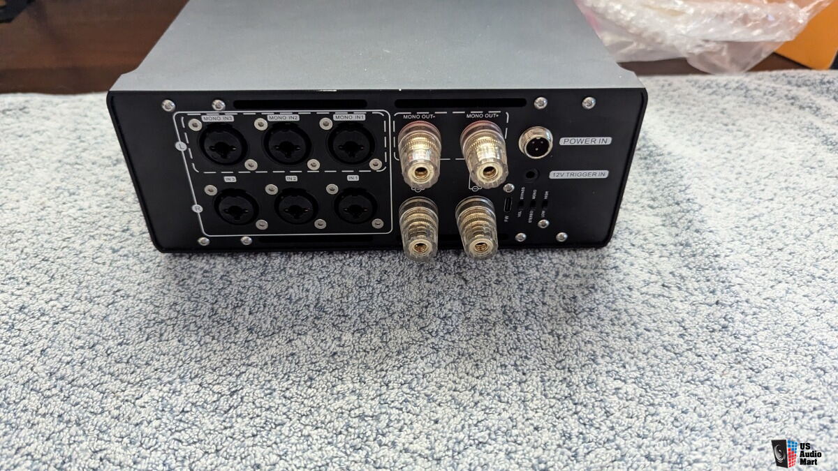 Topping LA90 Discrete Integrated amplifier Photo #5310303 - US Audio Mart