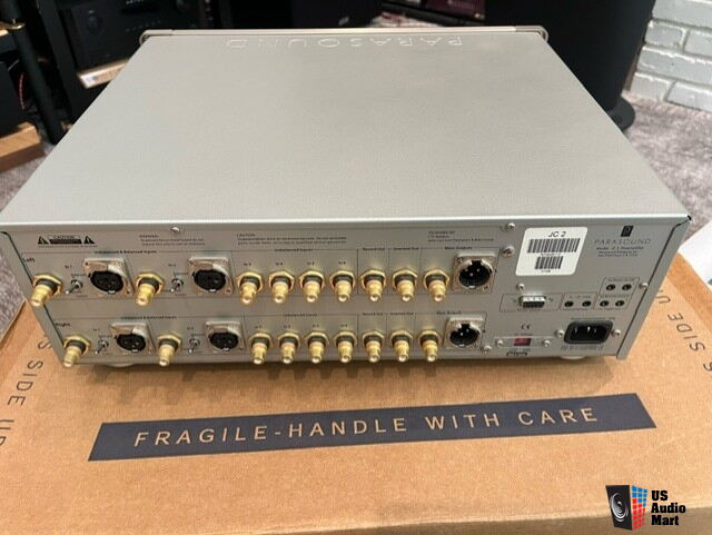 Parasound JC2 Preamplifier Photo #5317666 - US Audio Mart