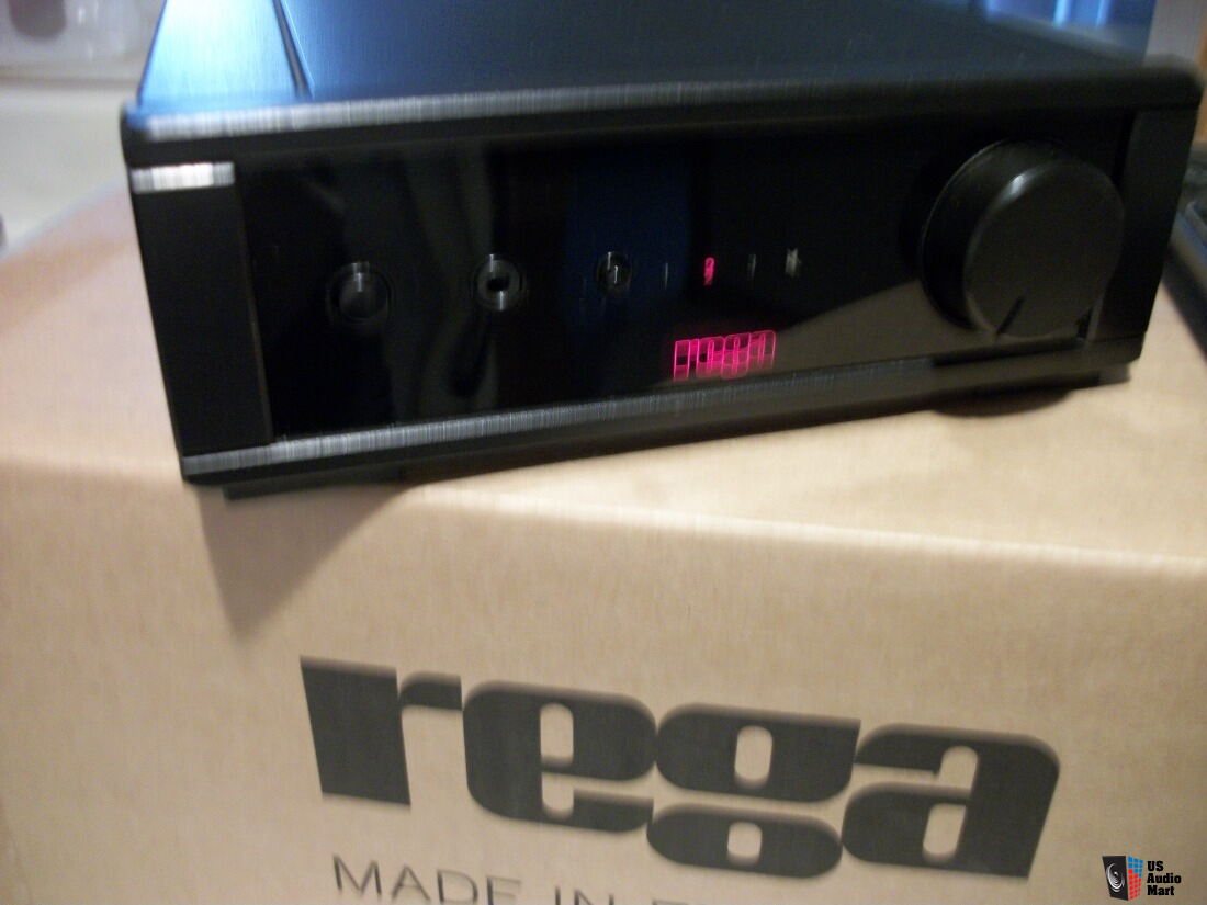 Rega io Integrated Amplifier Photo #5319146 - US Audio Mart