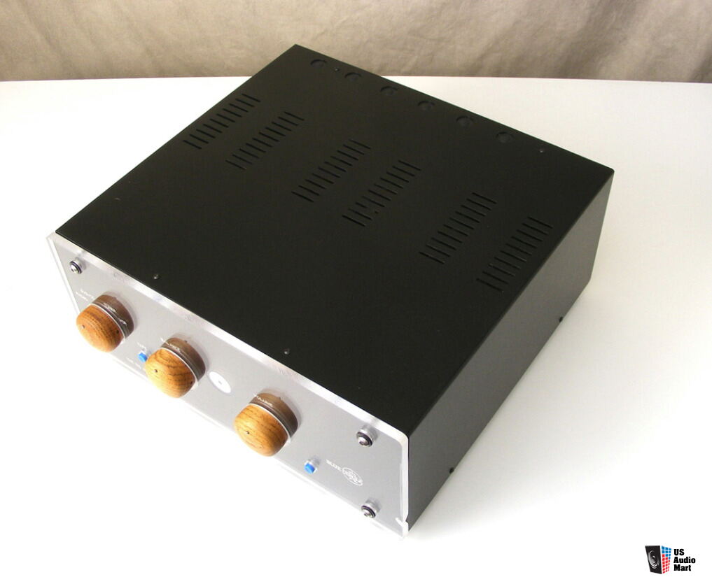 BLUE CIRCLE Audio Integrated Amplifier Gilbert Yeung Design RARE! ~ 1 ...