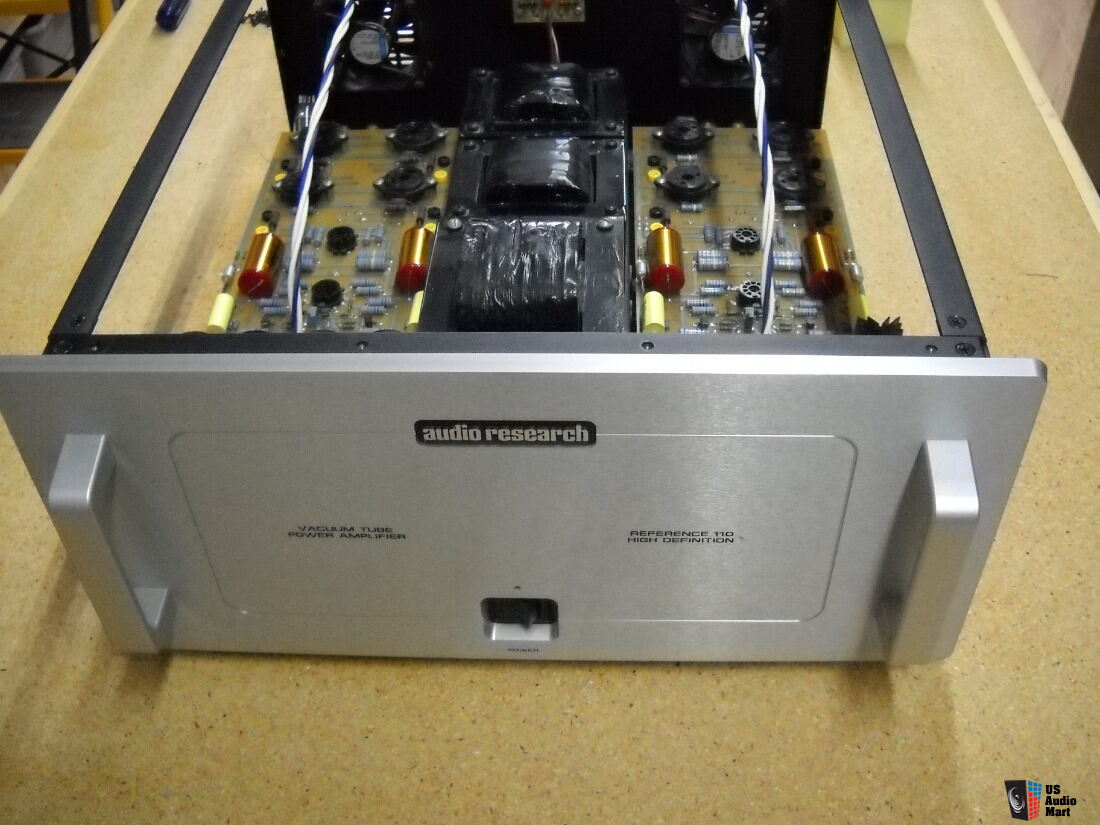 AUDIO RESEARCH REF-110 Tube Power Amplifier....Silver...3500.00 Photo ...