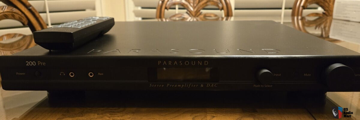 Parasound "New Classic" Model 2125 v.2 Amplifier & Model 200 Pre 2.1 ...