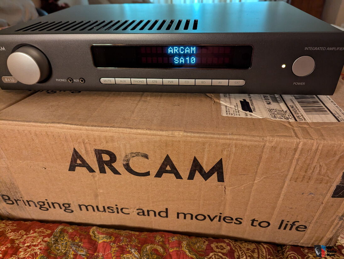 Arcam SA10 Itegrated Amplifier 50 wpc, Sabre DAC