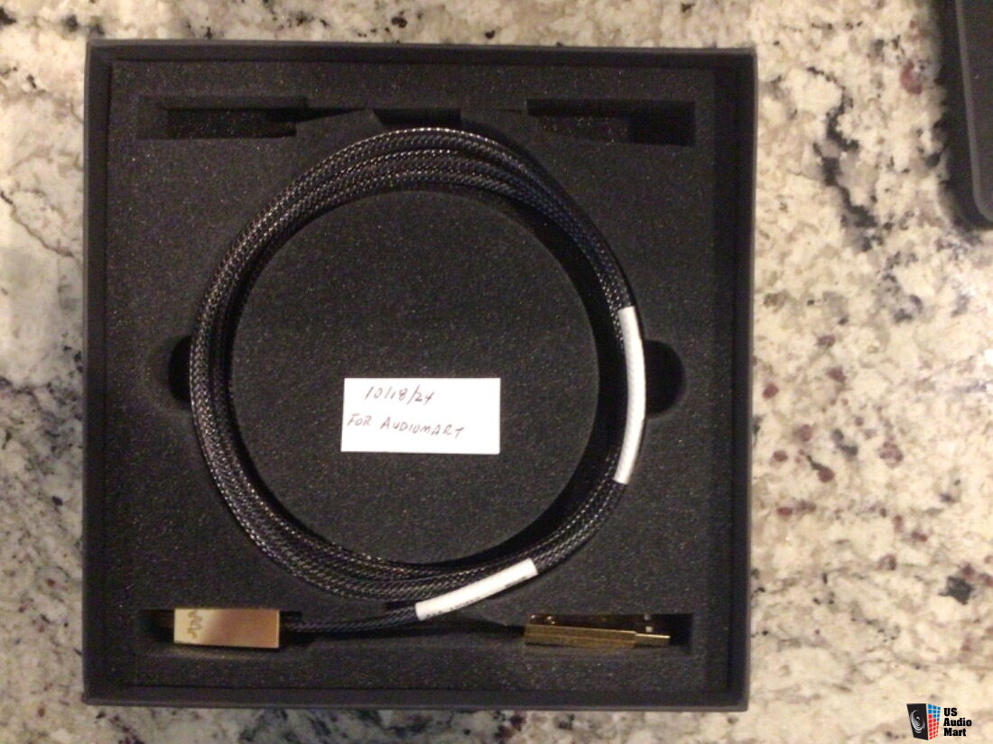 Waversa Systems VShield USB2 cable, 1.8m length For Sale - Canuck Audio ...