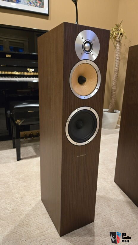 Beautiful B&W CM7 finished in desirable wenge, in immaculate condition ...