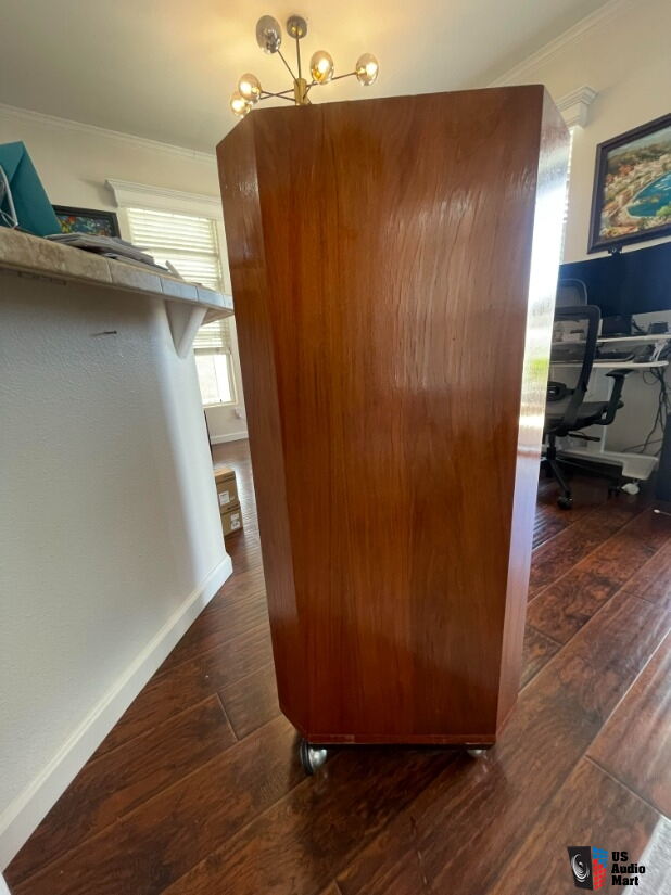 B&W SERIES 80 808 Speakers