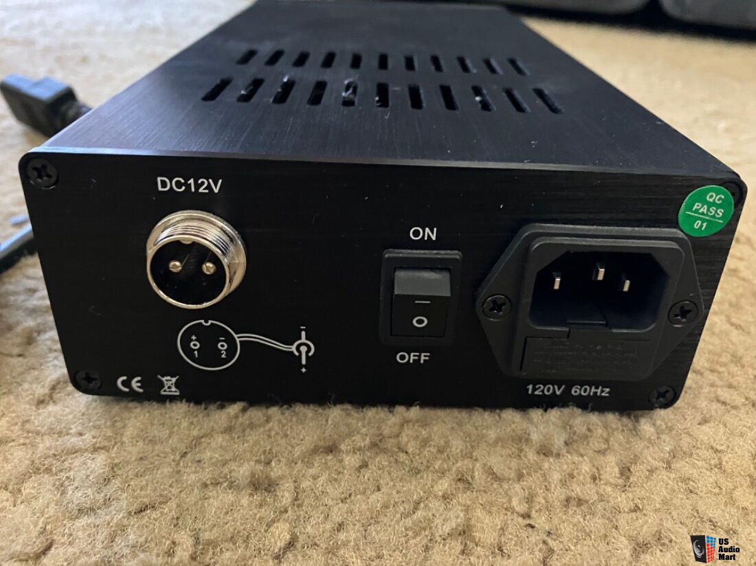 Small Green Computer 12V Linear Power Supply