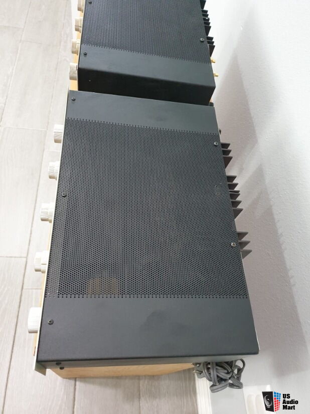 Two of AR model AU amplifiers and Pair of AR model 2A speakers (Combo ...