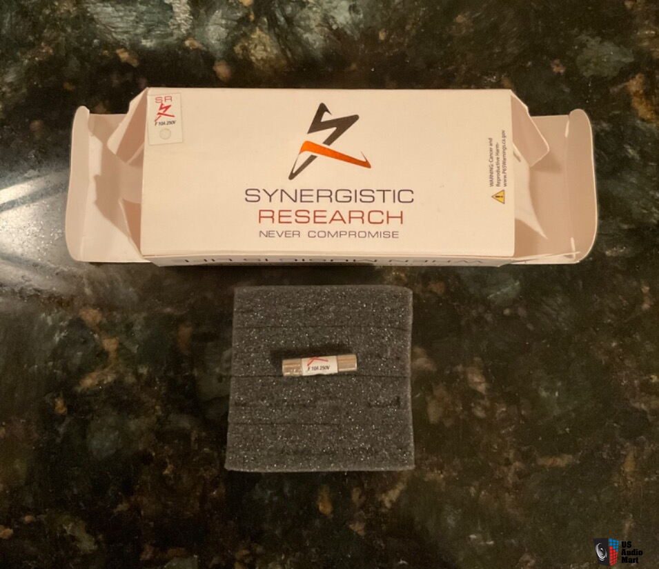 QSA Violet fuse, Synergistic Research Orange fuse Photo #5336010 - US ...