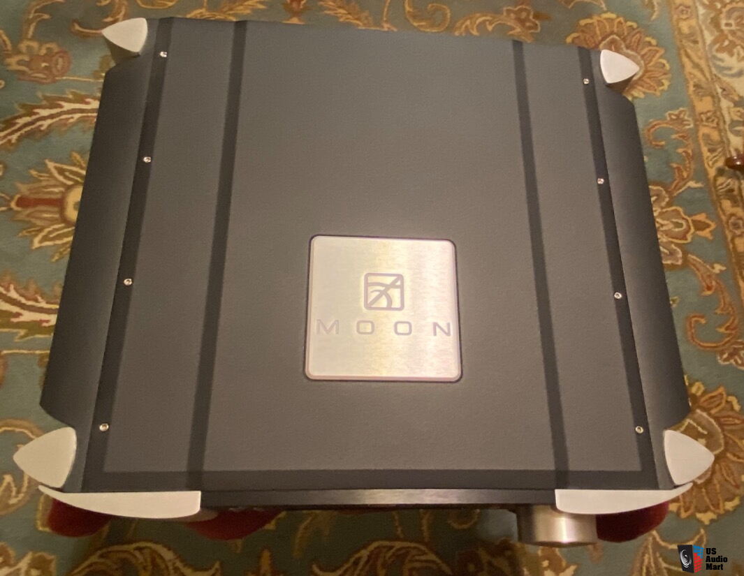 MOON by Simaudio 740P Preamplifier, 2-tone, demo w/ warranty FREE ...