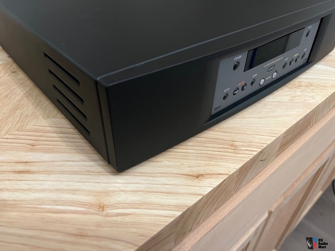 LINN AV5103 preamp processor Photo #5340036 - Canuck Audio Mart