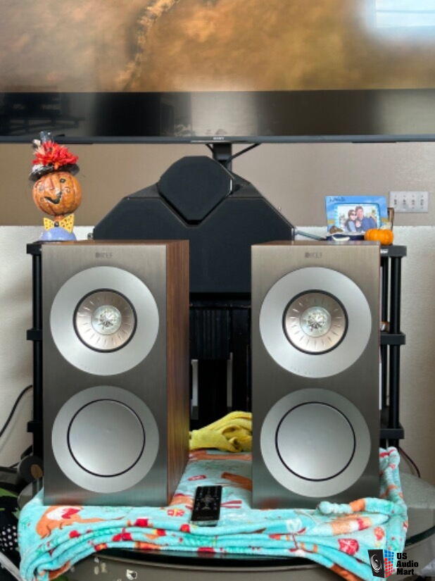 Kef reference meta 1's walnut/silver For Sale - US Audio Mart