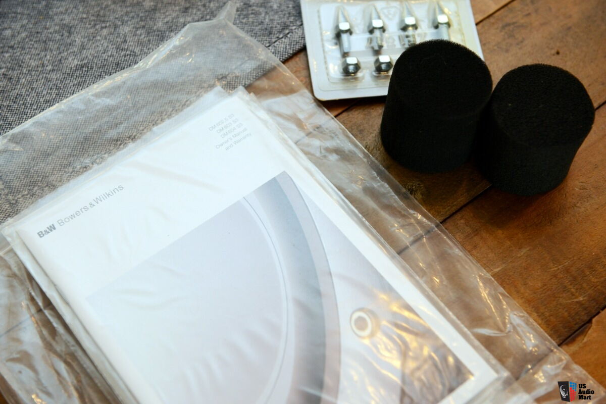 B&W (Bowers & Wilkins) DM 602 S3 with original stands Photo #5348440 ...