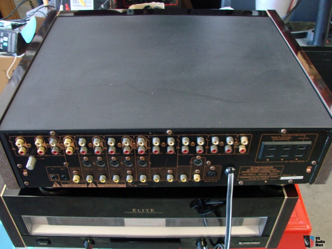 Pioneer ELITE M-91 200 Watts Power Amplifier & C-91 Preamp Amplifier