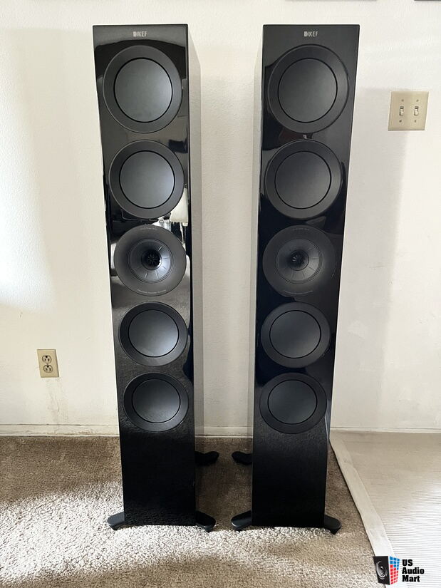 Kef R11 meta gloss black Photo #5349192 - US Audio Mart