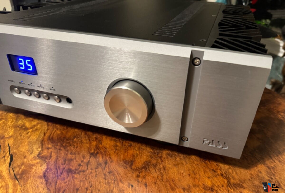 Pass Labs INT-25 Integrated Amplifier Photo #5349621 - UK Audio Mart