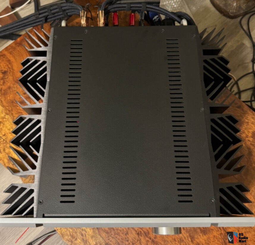 Pass Labs INT-25 Integrated Amplifier Photo #5349625 - UK Audio Mart