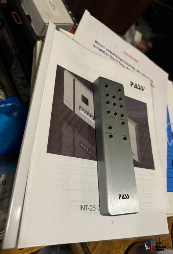 Pass Labs INT-25 Integrated Amplifier
