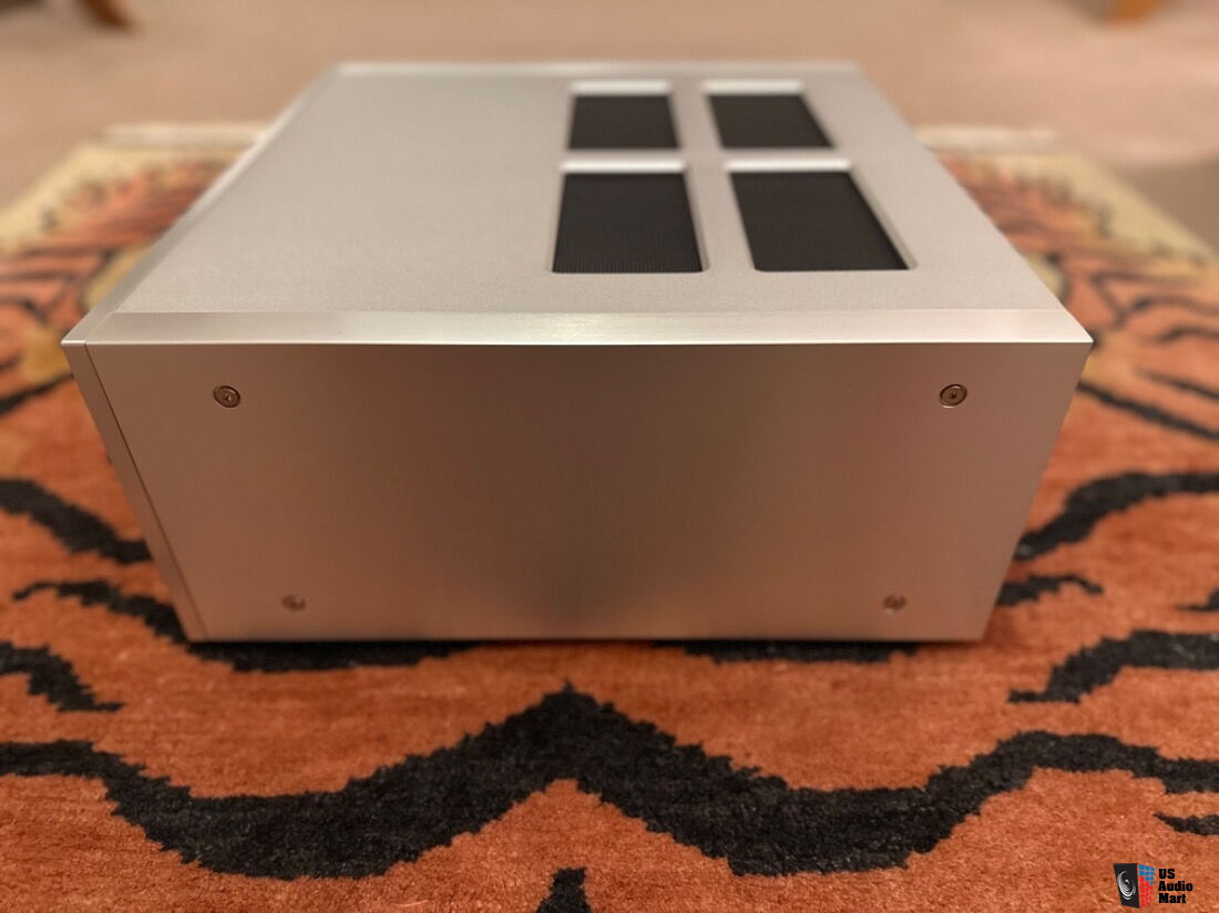 Technics SU-R1000 integrated amplifier