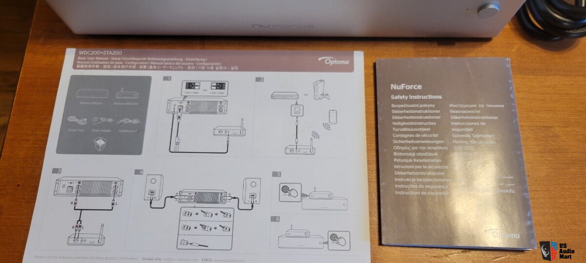Nuforce Optoma STA 200 amplifier **Goldmund Job a/b design Photo ...