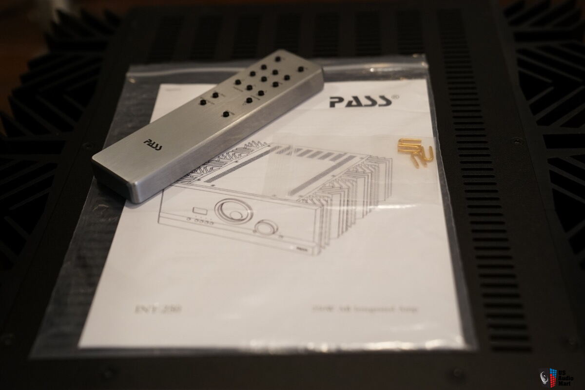 Pass Labs INT-250 Integrated Amplifier Photo #5367409 - US Audio Mart