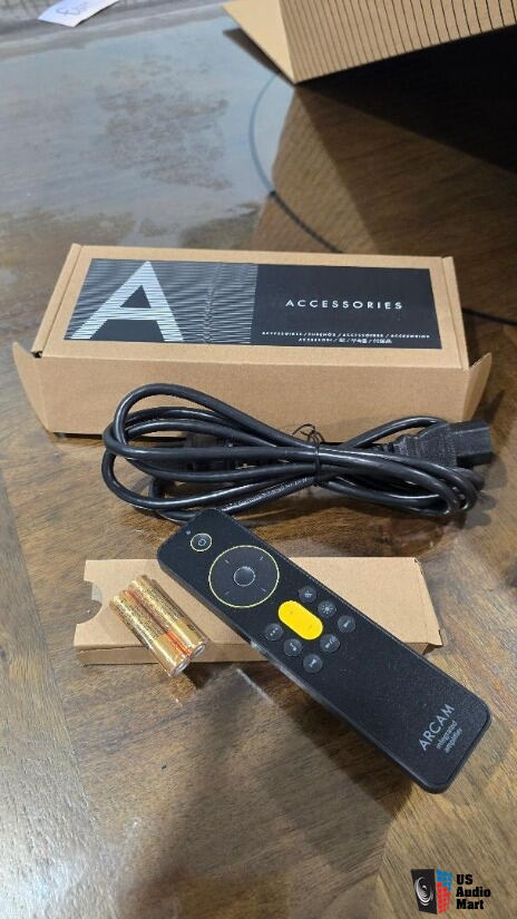 Arcam A15 integrated amplifier Photo #5368802 - US Audio Mart