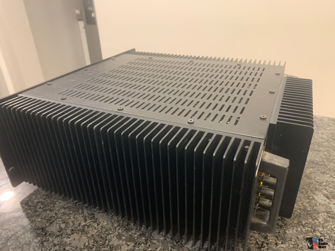 Parasound HCA-2205A five channel amplifier. Parts or repair Photo ...