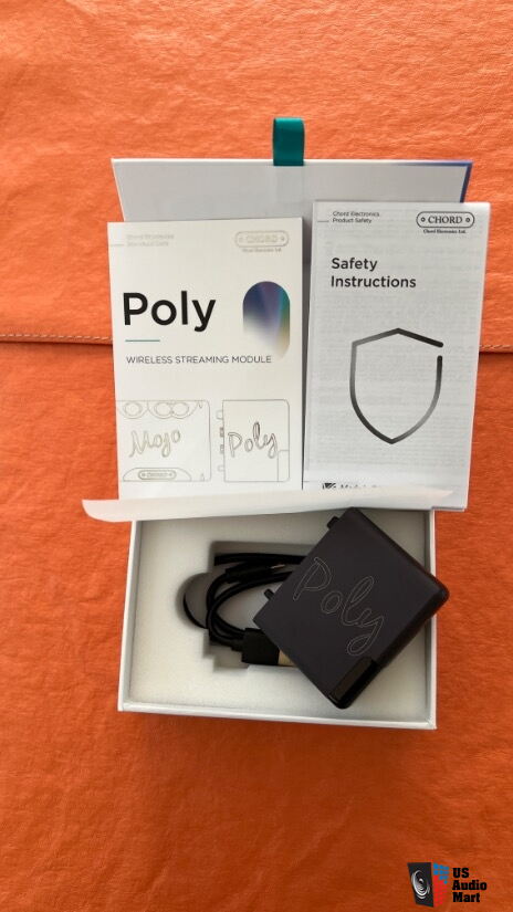 Chord Mojo 2 and Poly with Miter case Photo #5370663 - Canuck Audio Mart
